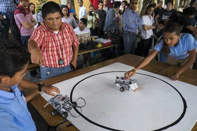 Competencia de Robótica en Intec